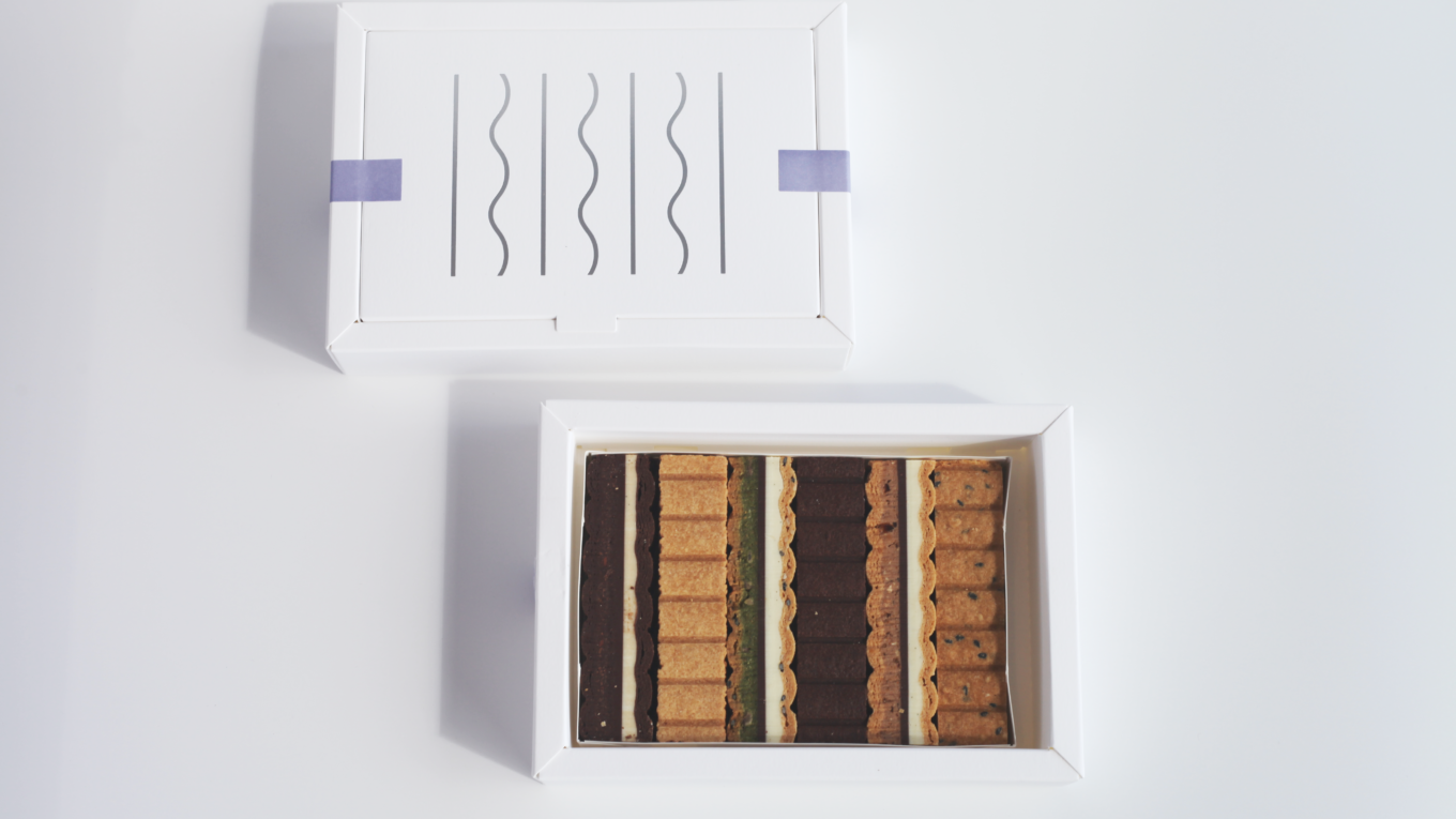 芸術的な美しさ、RAU（ラウ）のNami-Nami（なみなみ）